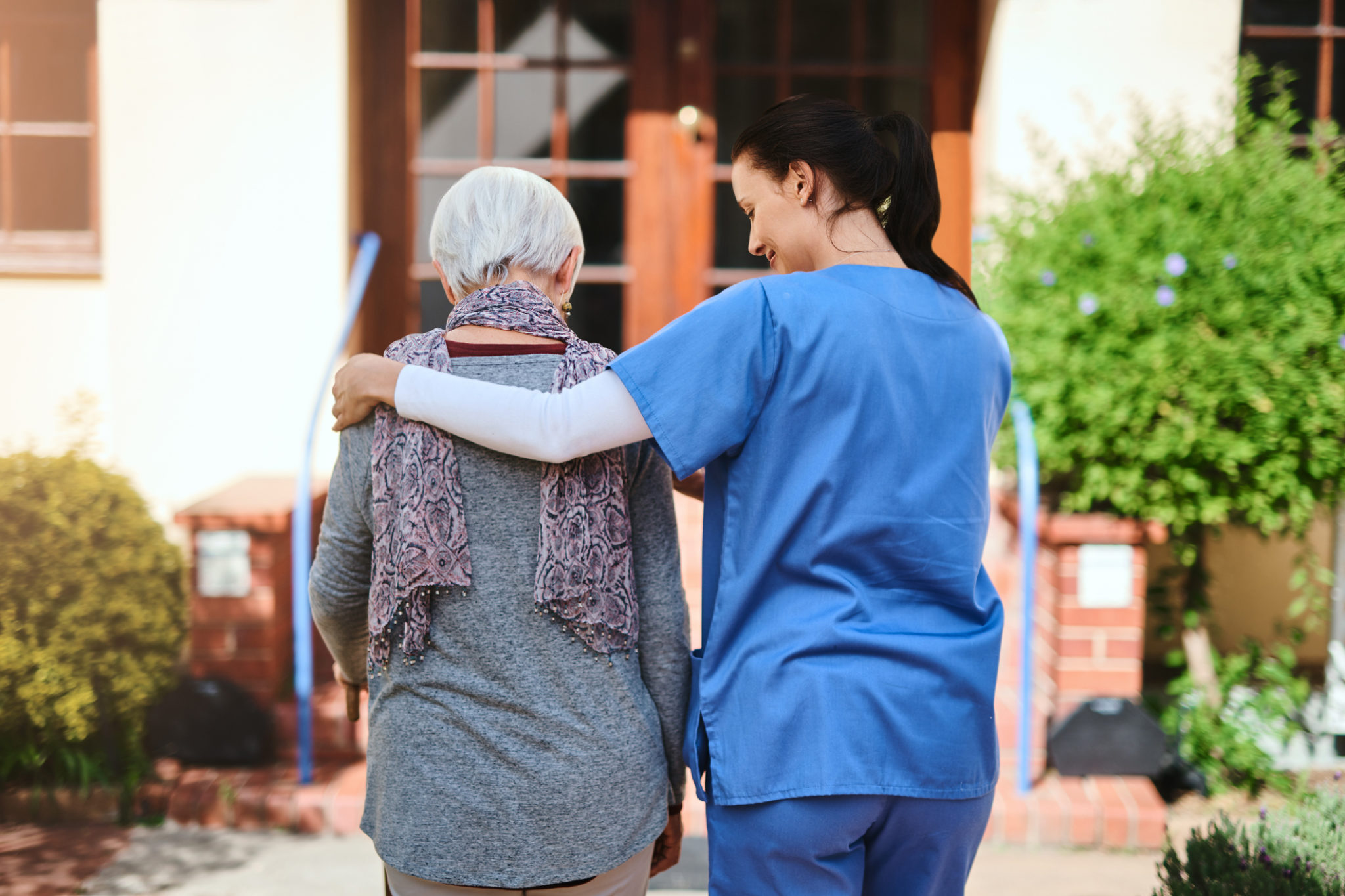 No judgment, only comfort: The important role of hospice social workers ...